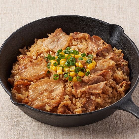 ごはんと炒めて！みつもち豚のポークガーリックライス｜ オイシックス公式